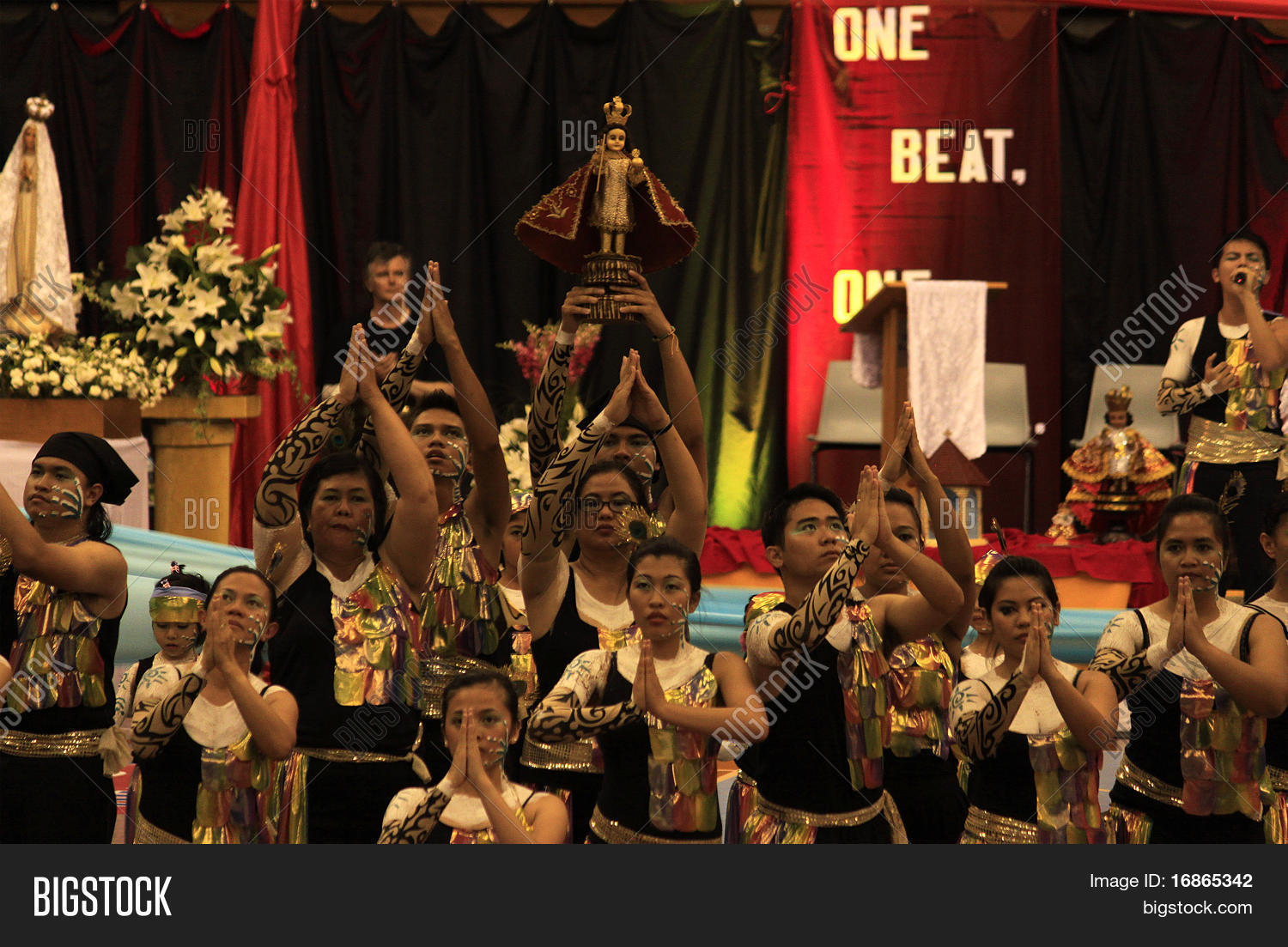 Sinulog Filipino Image & Photo (Free Trial) | Bigstock