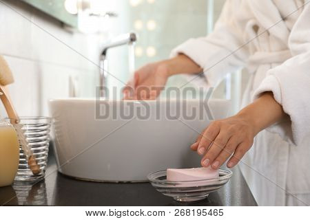 Young Woman Taking Image & Photo (Free Trial) | Bigstock