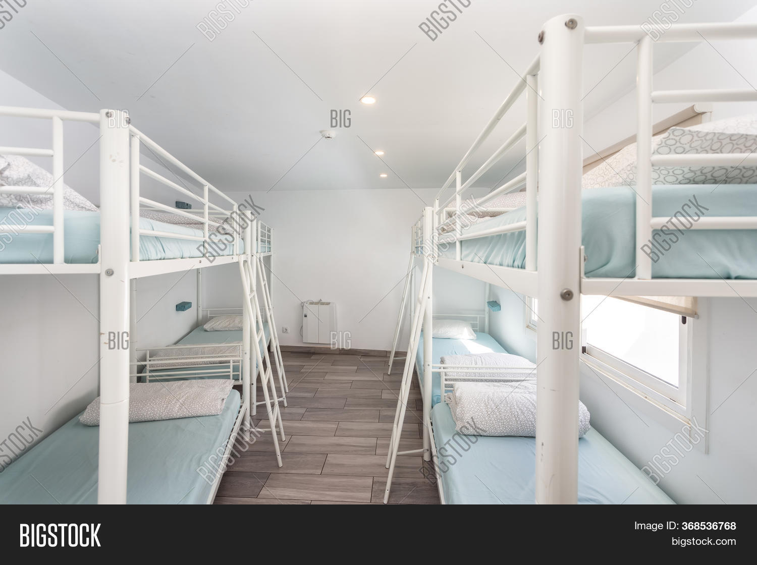 Clean Bedroom Bunk Image & Photo (Free Trial) | Bigstock
