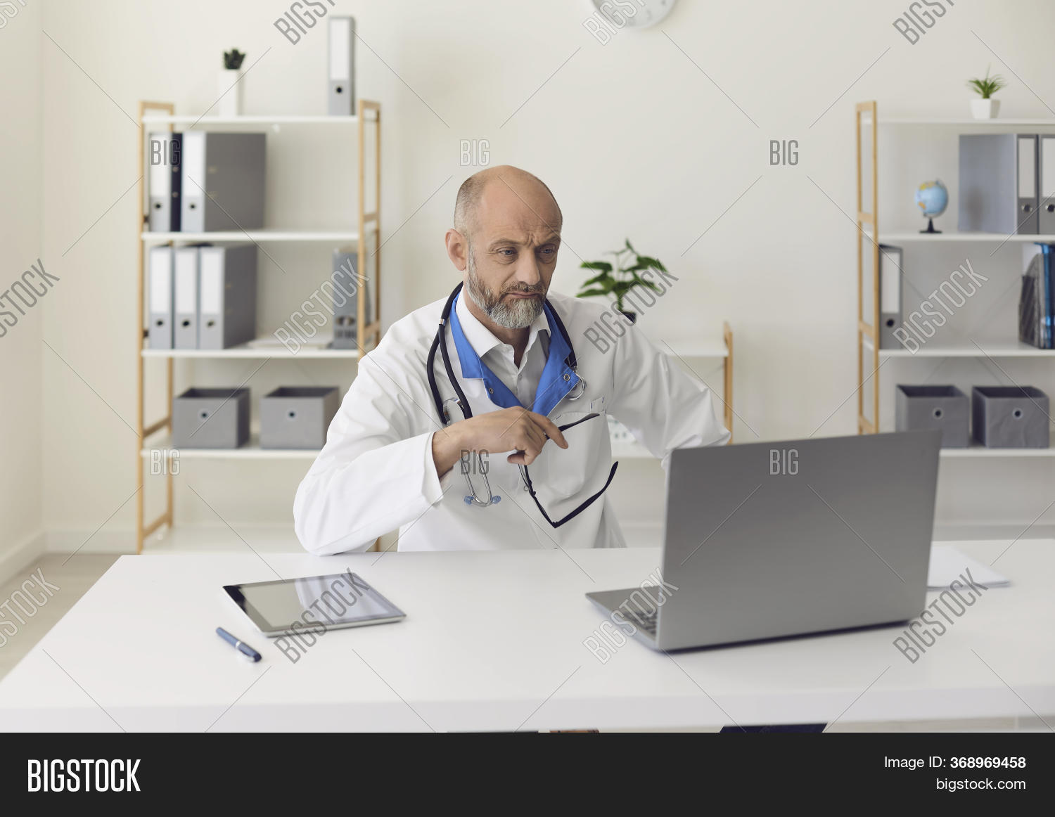 Senior Doctor Image & Photo (Free Trial) | Bigstock