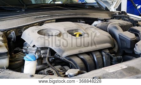 Messy Dusty Upper Image & Photo (Free Trial) | Bigstock