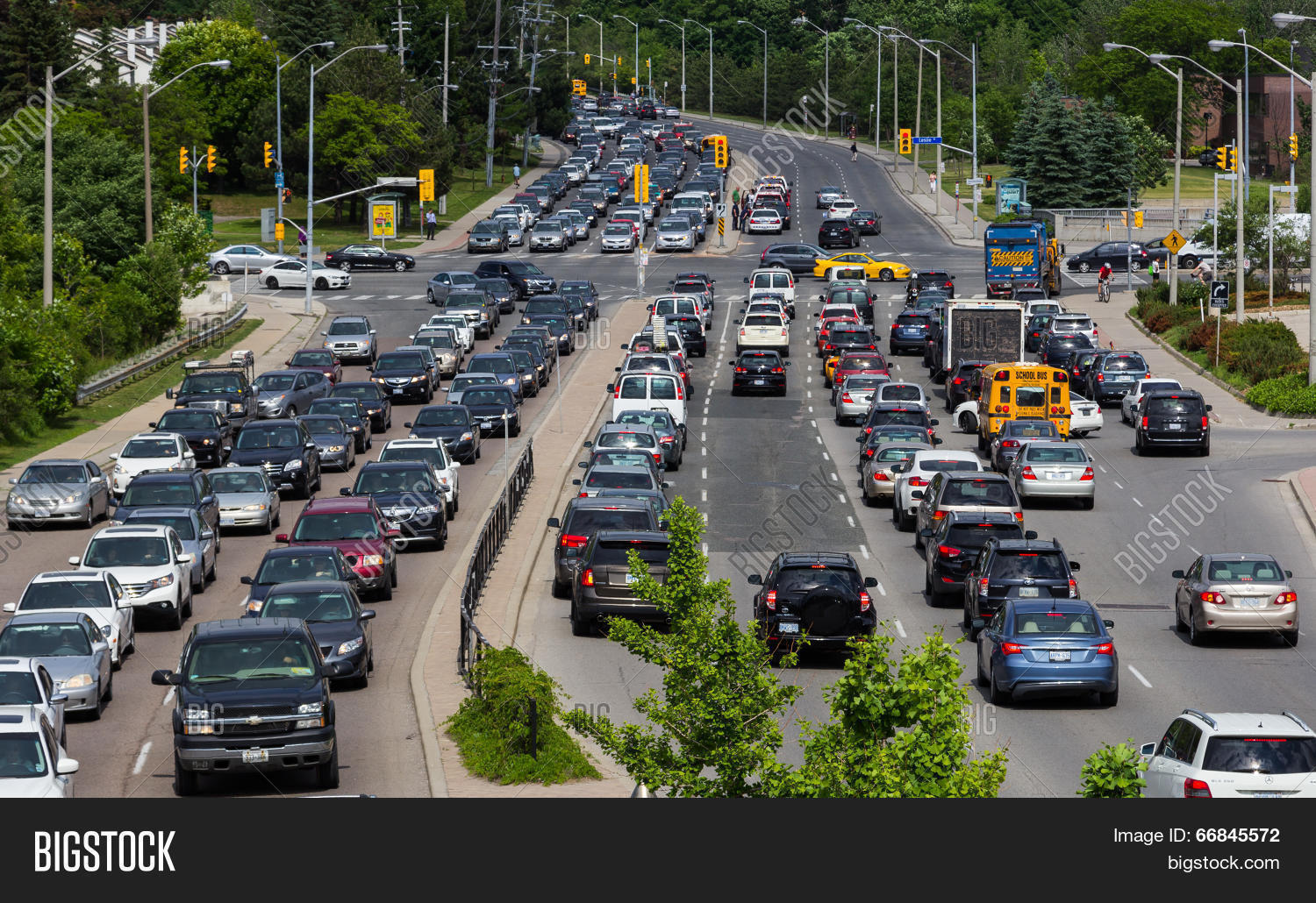 Heavy Traffic Toronto Image & Photo (Free Trial) | Bigstock