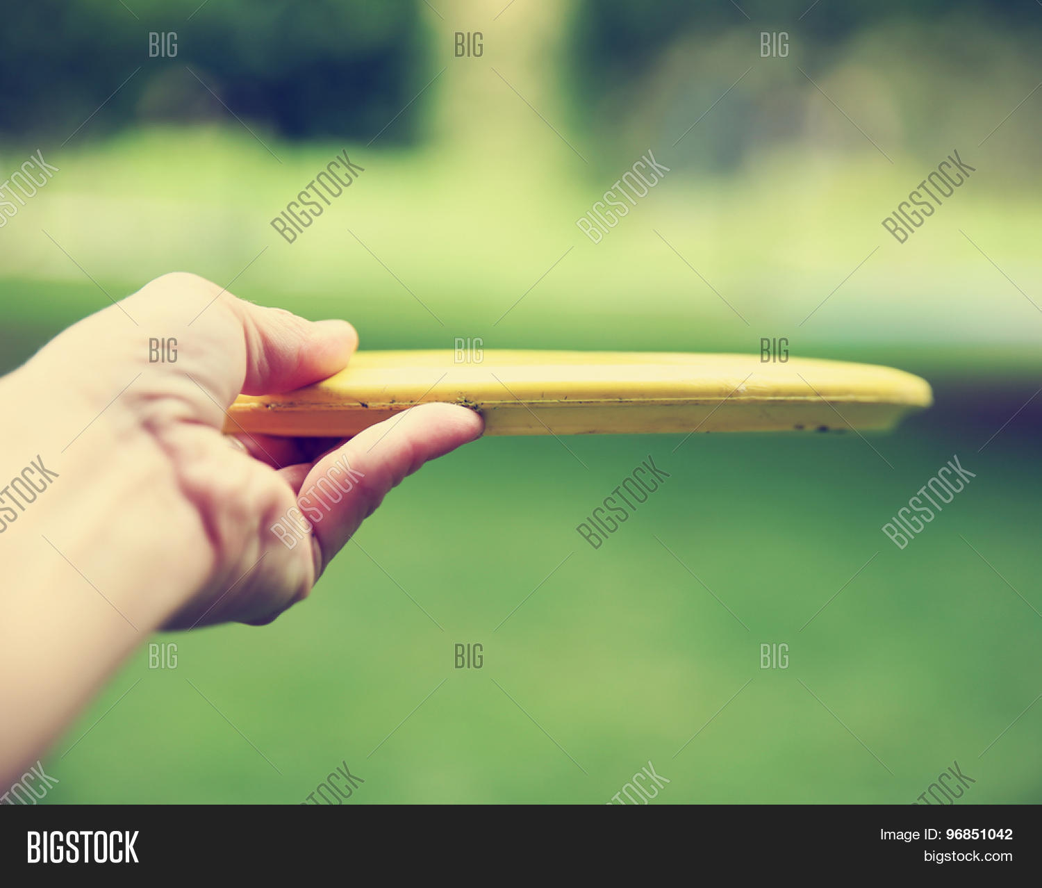 Hand Throwing Frisbee Image & Photo (Free Trial) | Bigstock