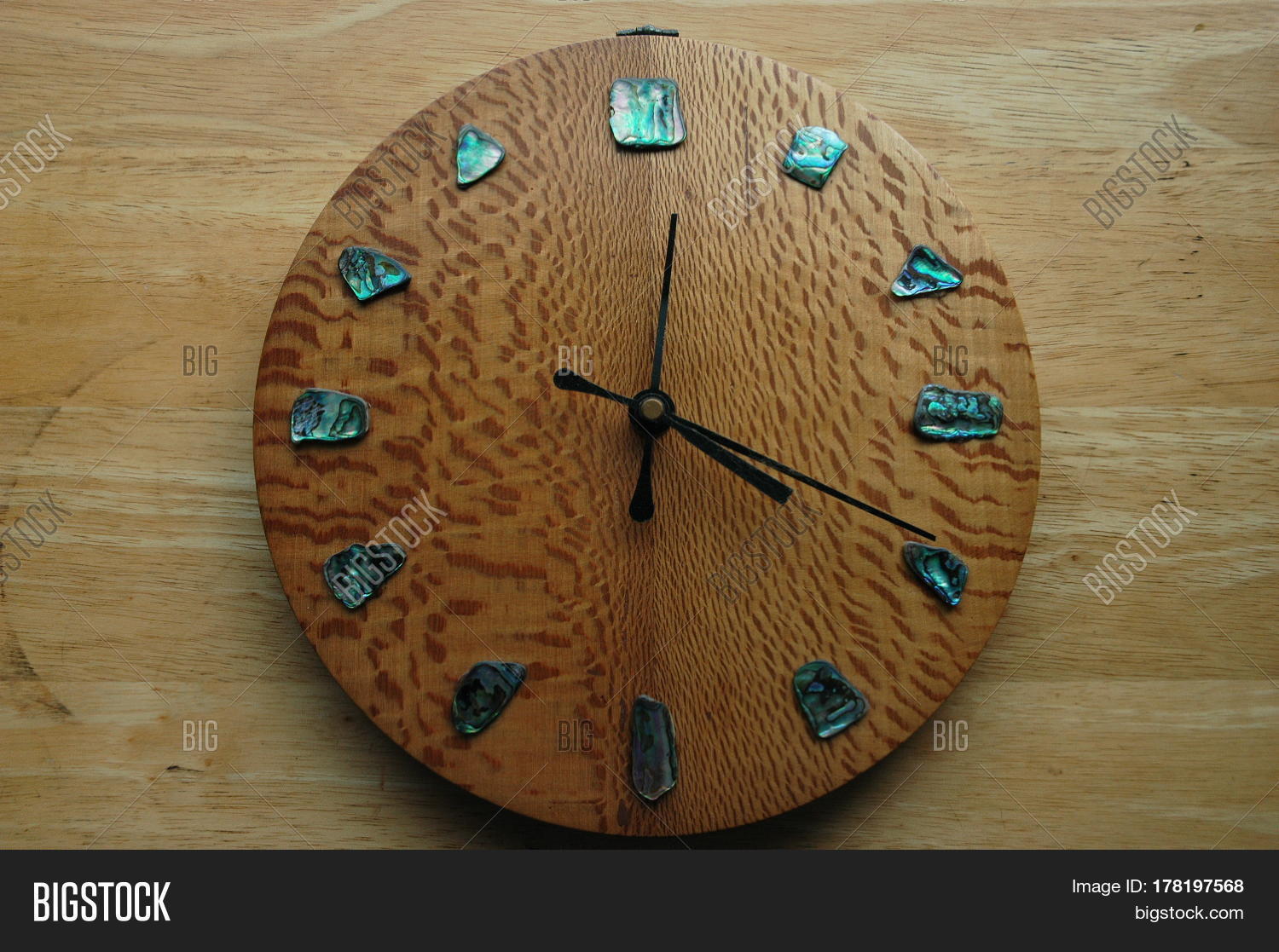 Wood Clock Time Face Image & Photo (Free Trial) | Bigstock
