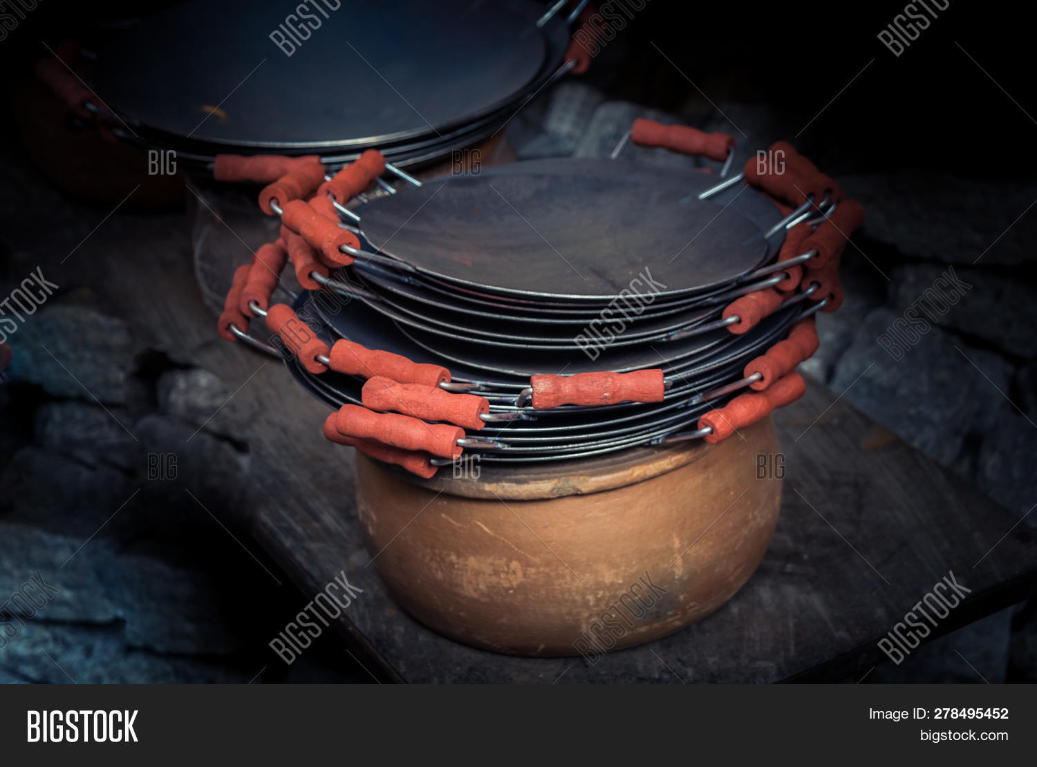 Set New Metal Pans Image & Photo (Free Trial) | Bigstock