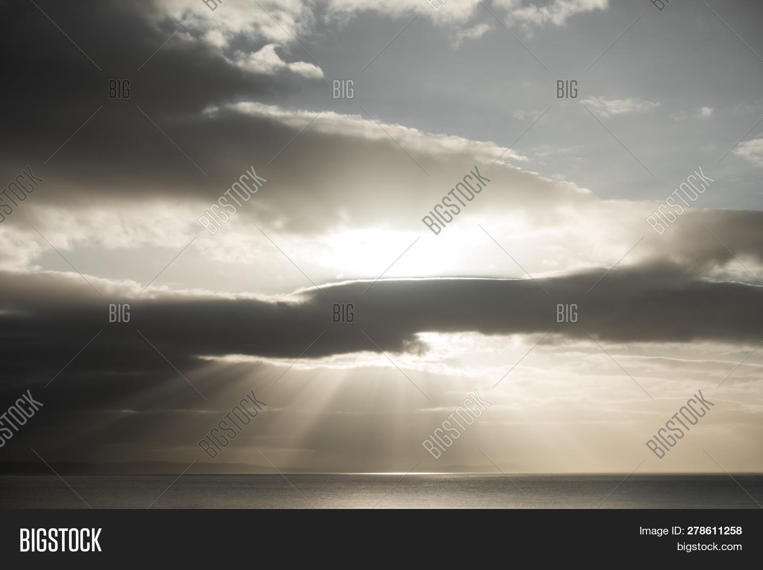 Bright Sun Sun Rays Image & Photo (Free Trial) | Bigstock