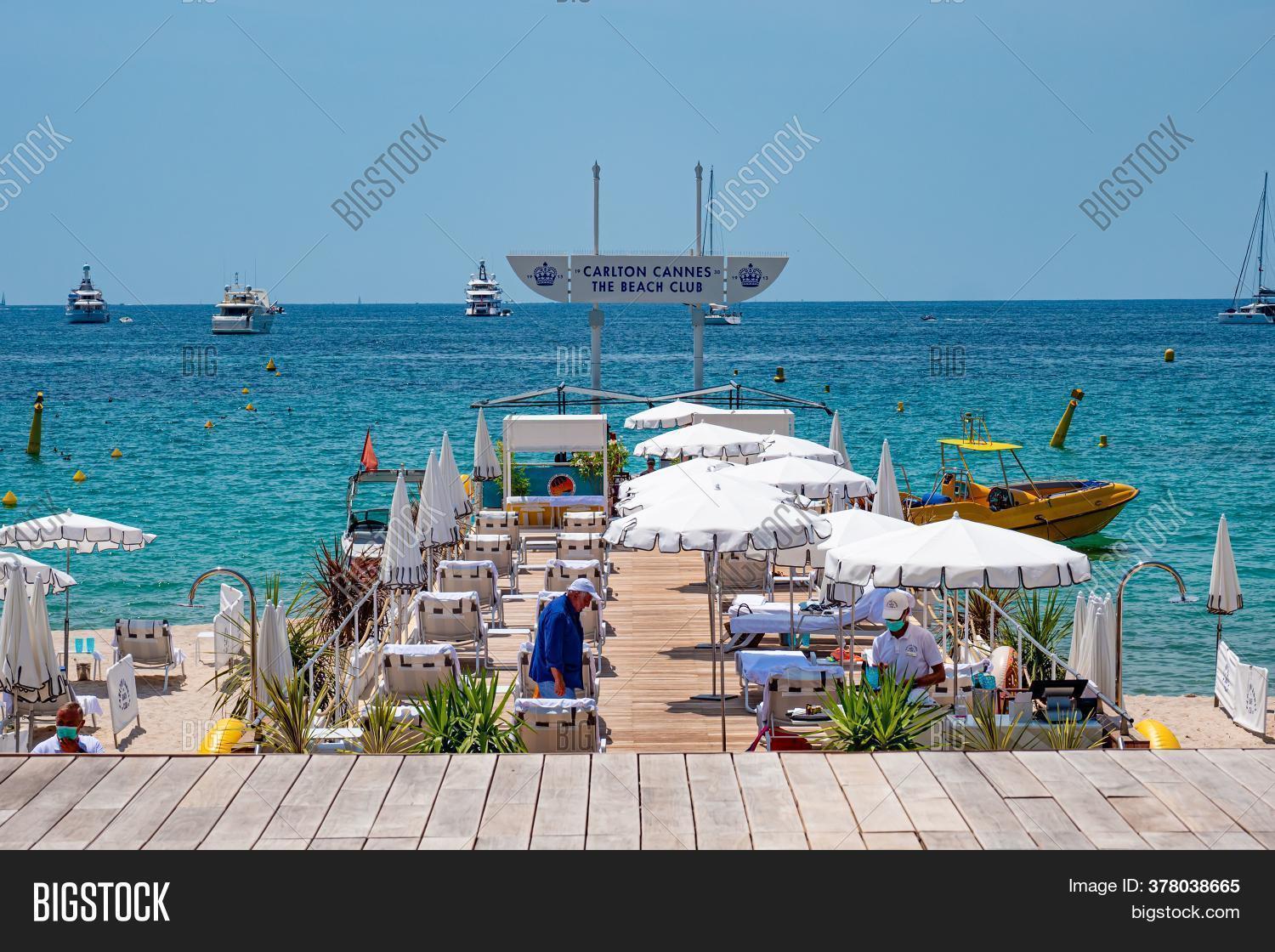 Carlton Beach Club Image & Photo (Free Trial) | Bigstock