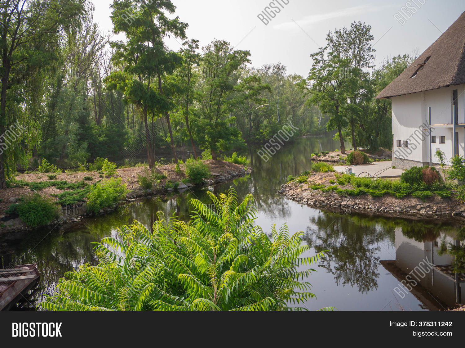 Horizontal Photo River Image & Photo (Free Trial) | Bigstock