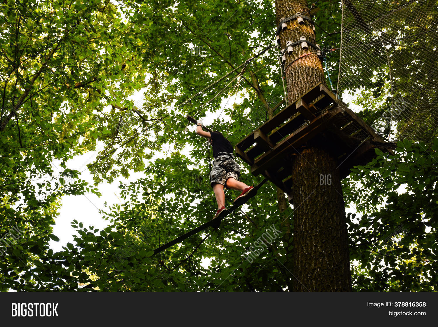 Young Guy Runs Image & Photo (Free Trial) | Bigstock