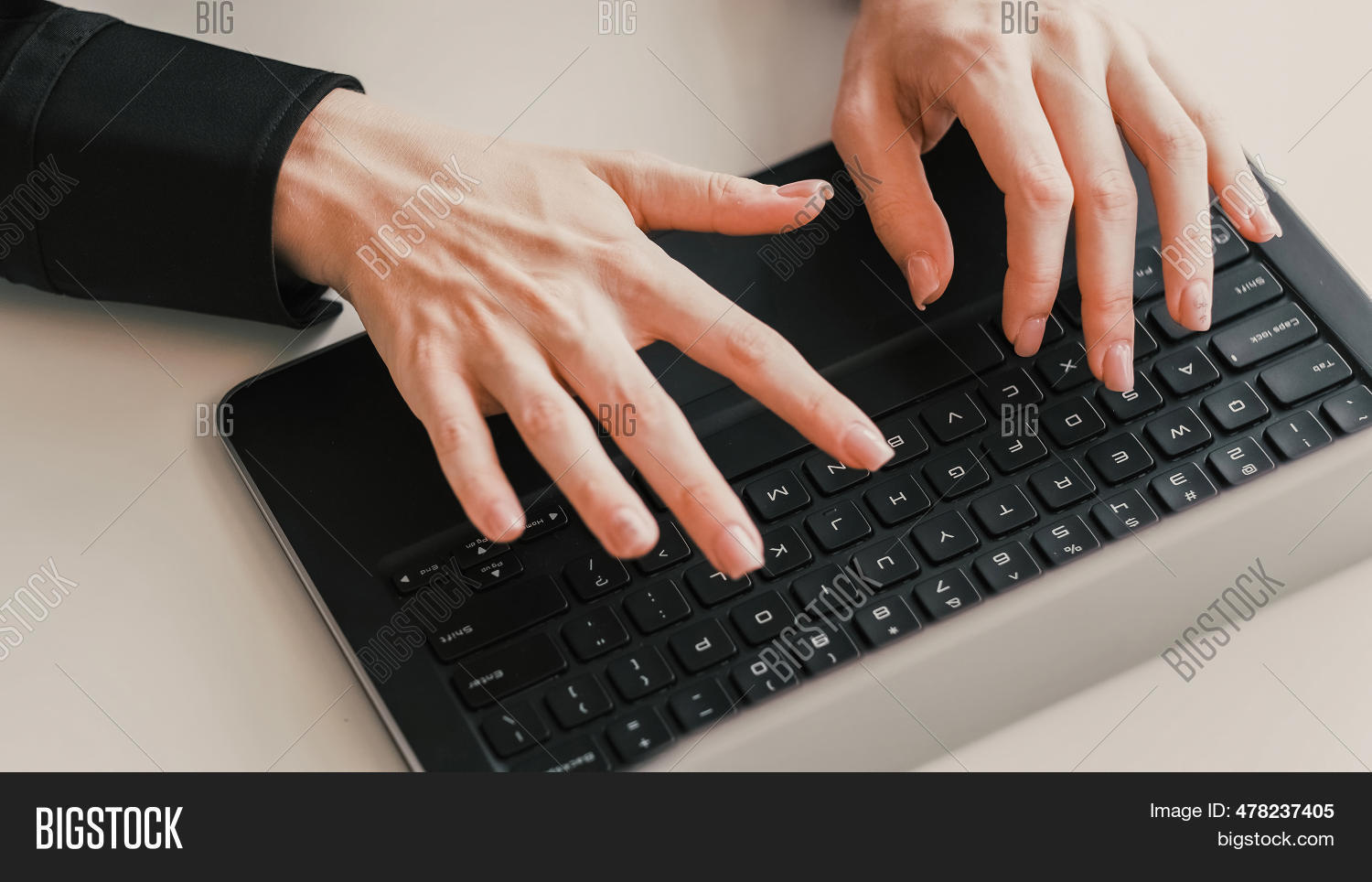 Women Typing Fast