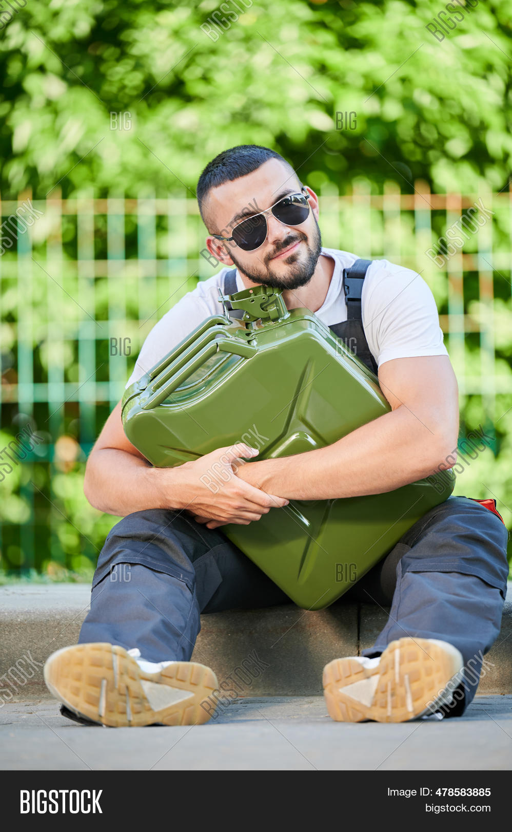 Smiling Gas Station Image & Photo (Free Trial) | Bigstock