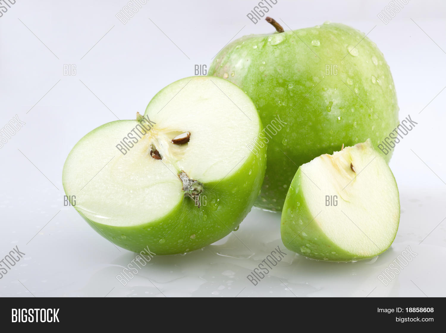 Green Apple Cut Apple Image & Photo (Free Trial) | Bigstock