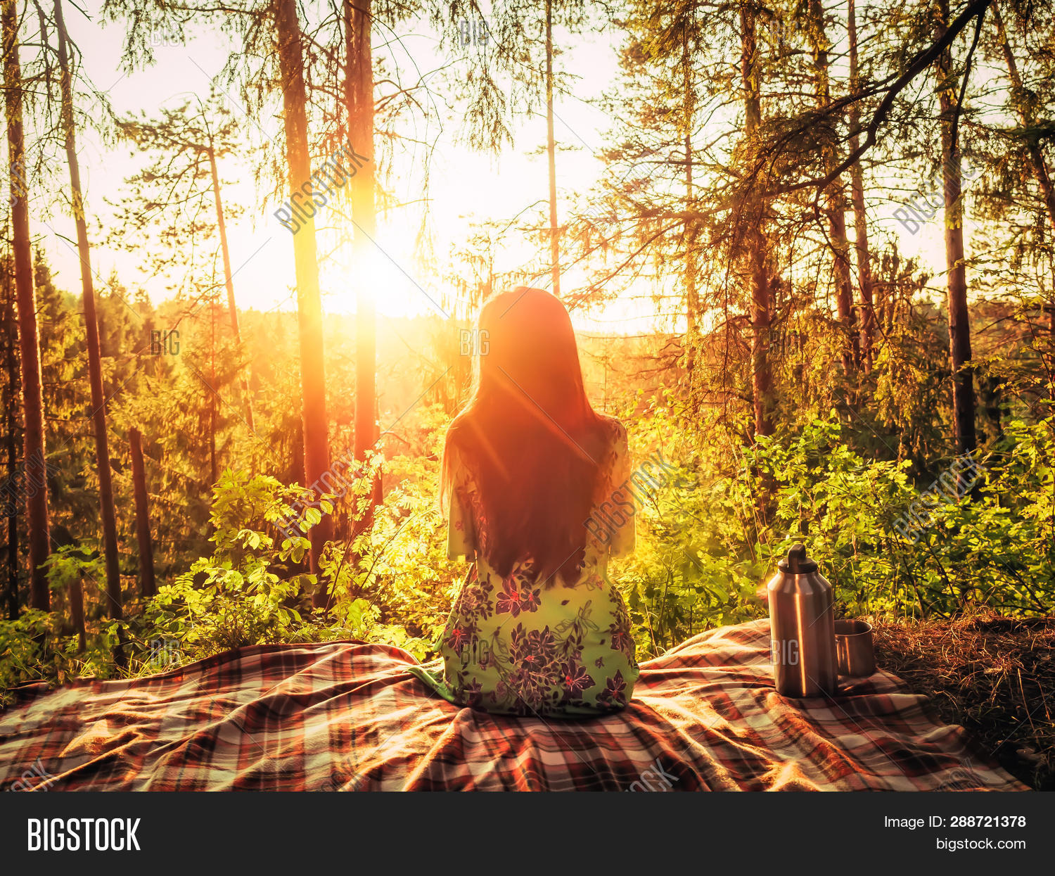 Girl In Sunlight Wallpaper 551 Woman Walking Towards Sunset Stock