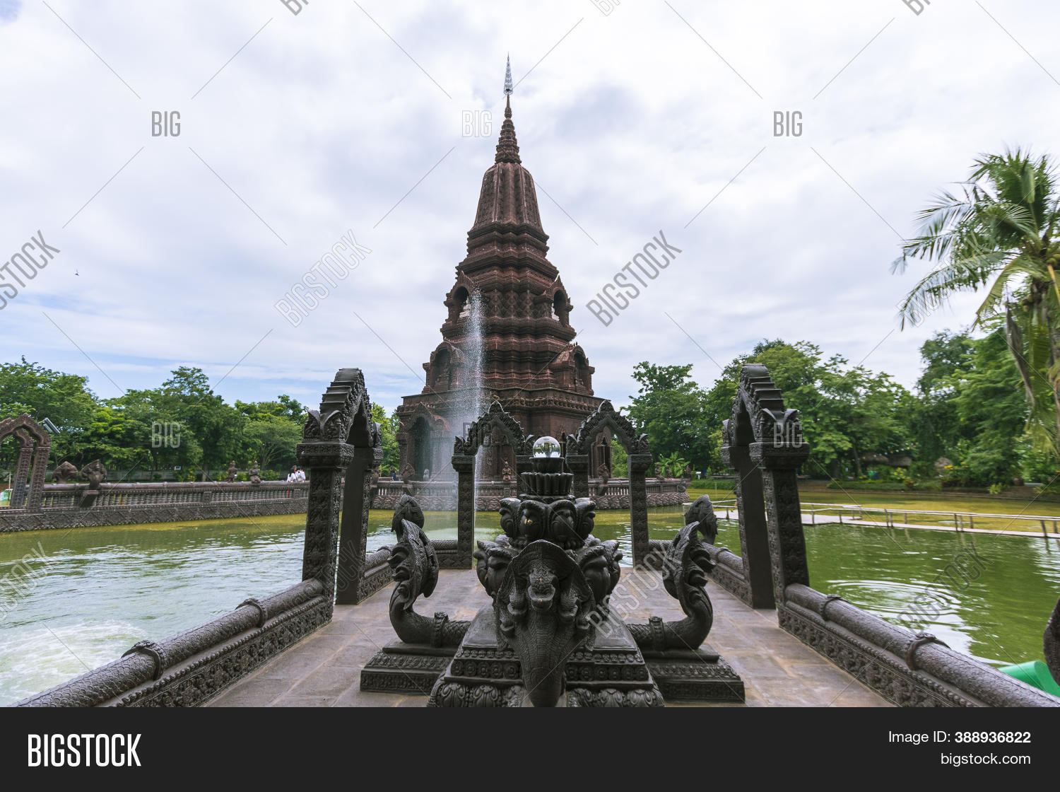 Beautiful Chedi Image & Photo (Free Trial) | Bigstock