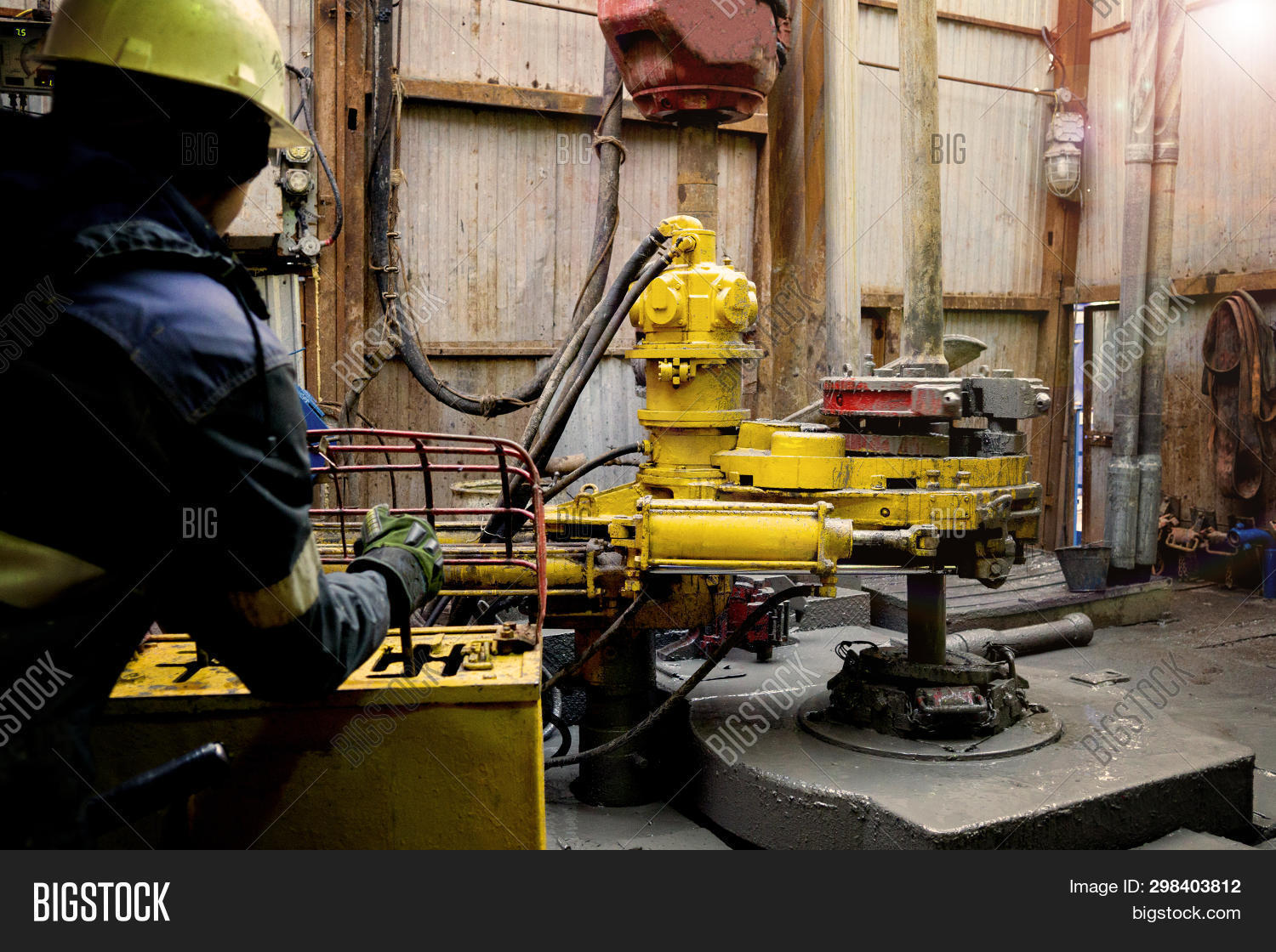 Offshore Oil Rig Image & Photo (Free Trial) | Bigstock