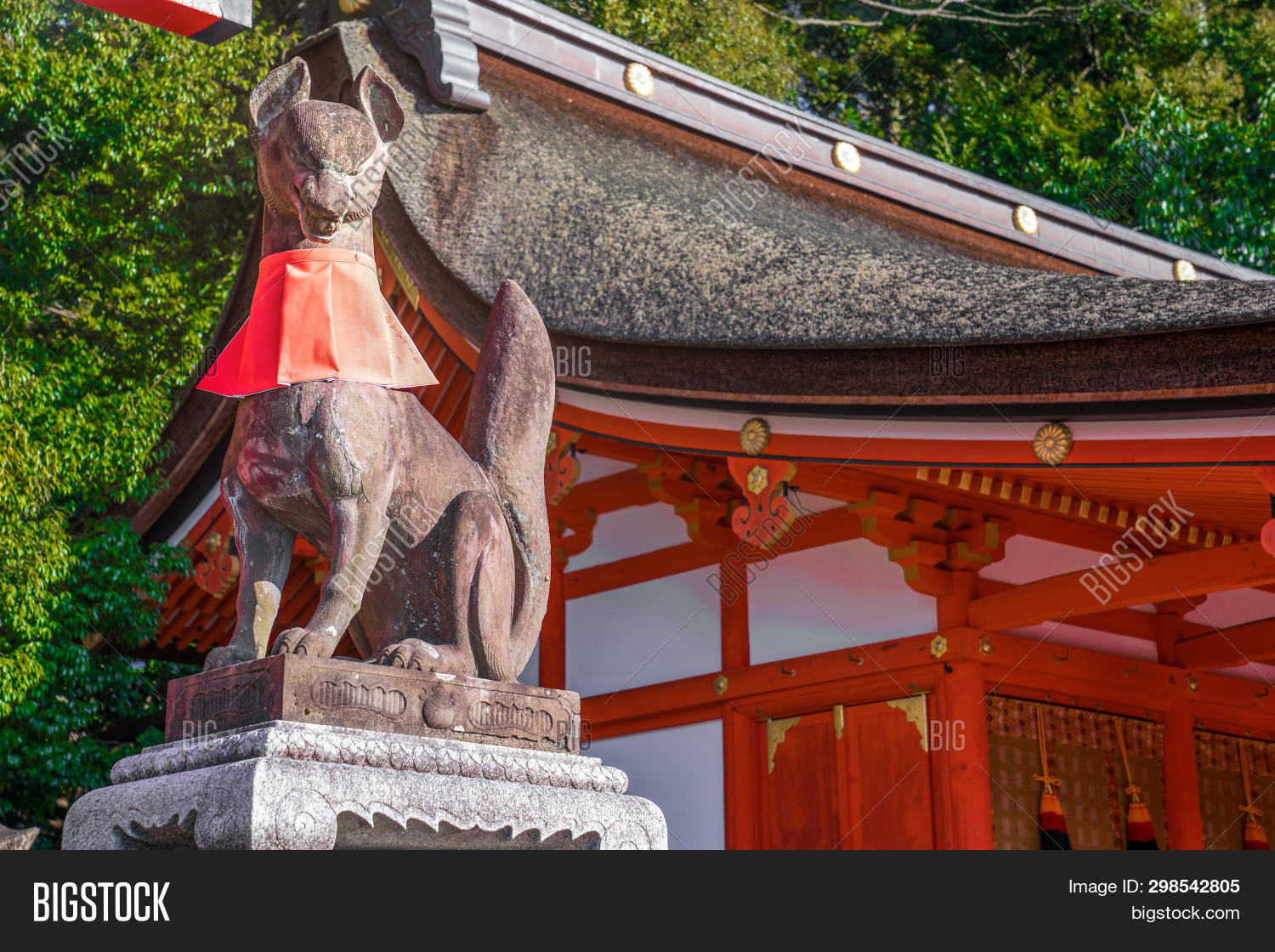 Big Fox Stone Statue Image & Photo (Free Trial) | Bigstock