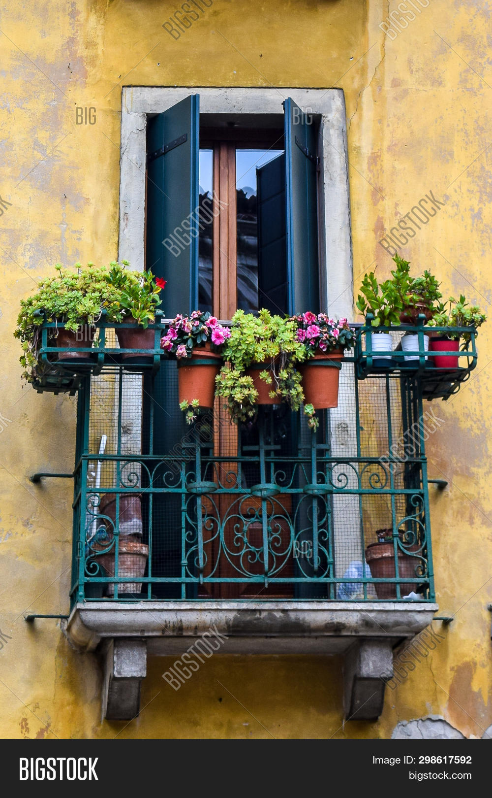 Traditional Italian Image & Photo (Free Trial) | Bigstock