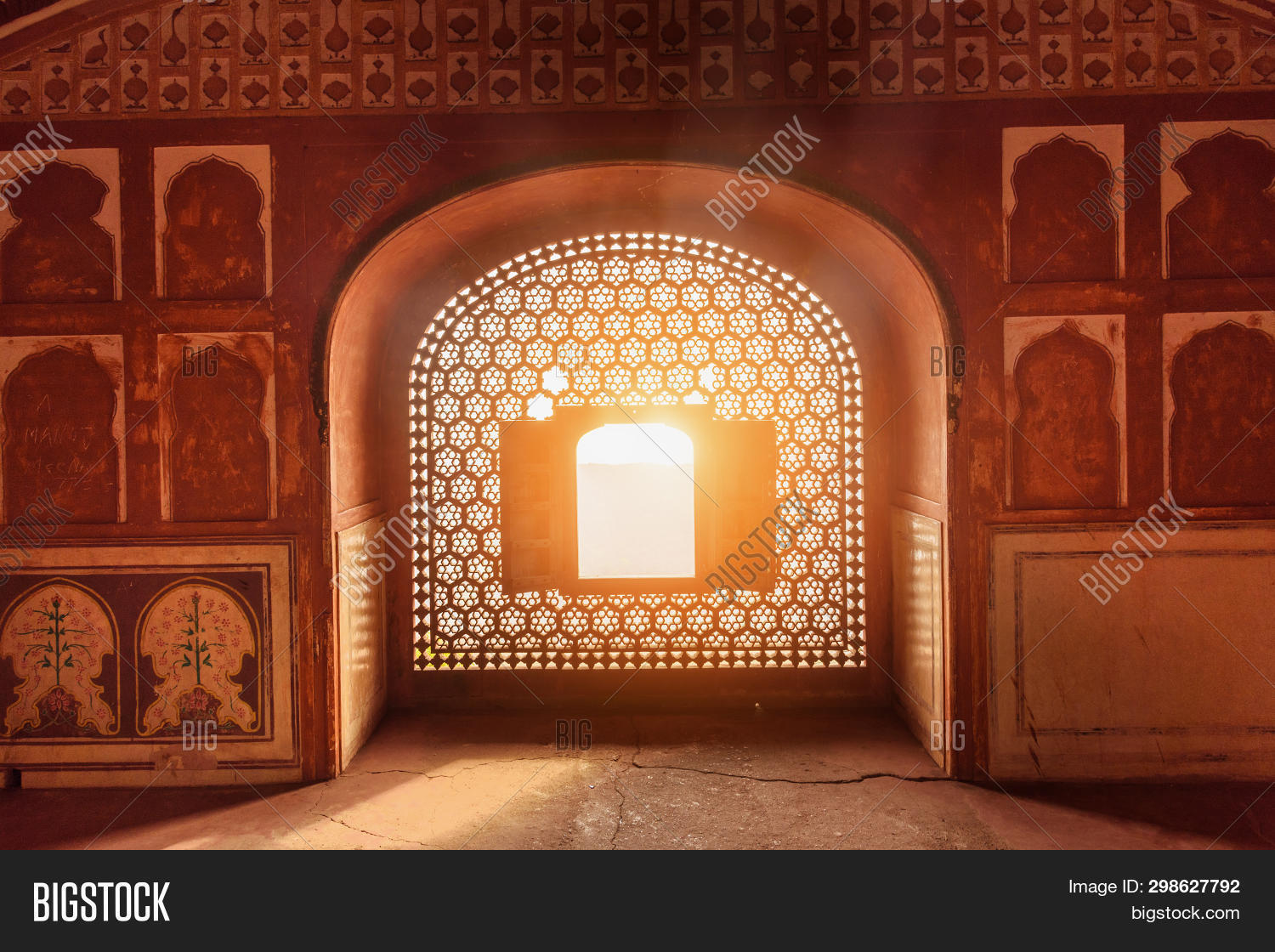 Carved Window Jaigarh Image & Photo (Free Trial) | Bigstock