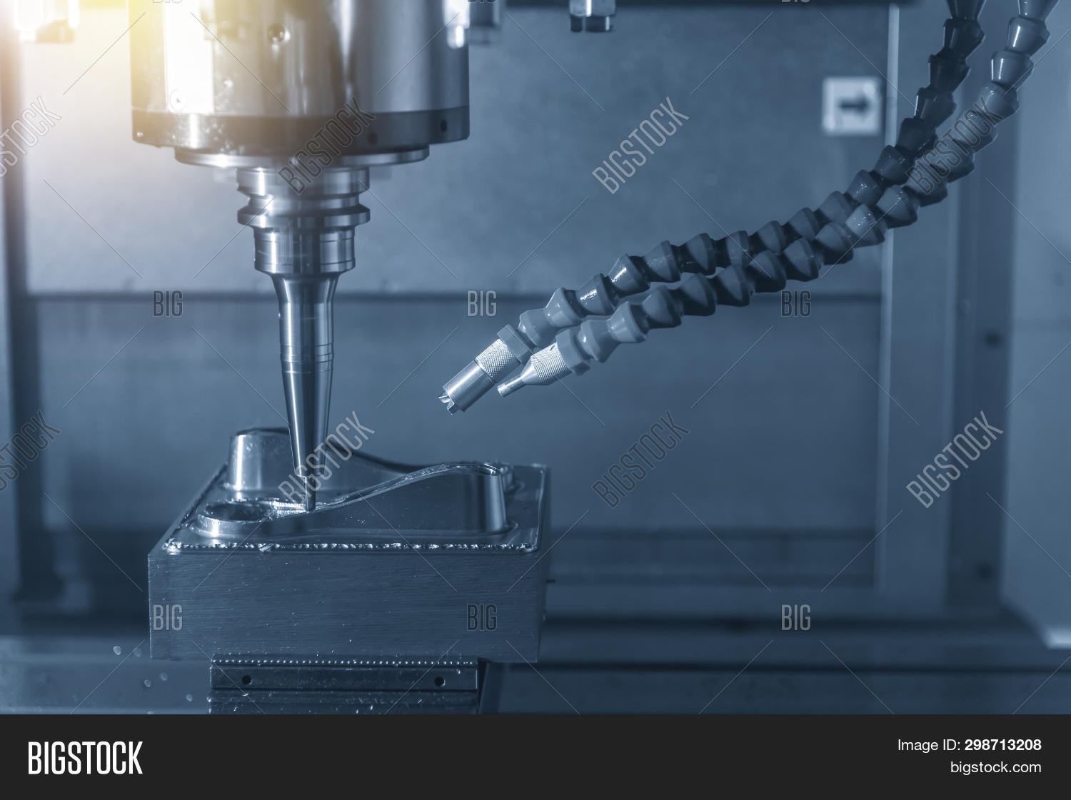 Cnc Milling Machine Image & Photo (Free Trial) | Bigstock