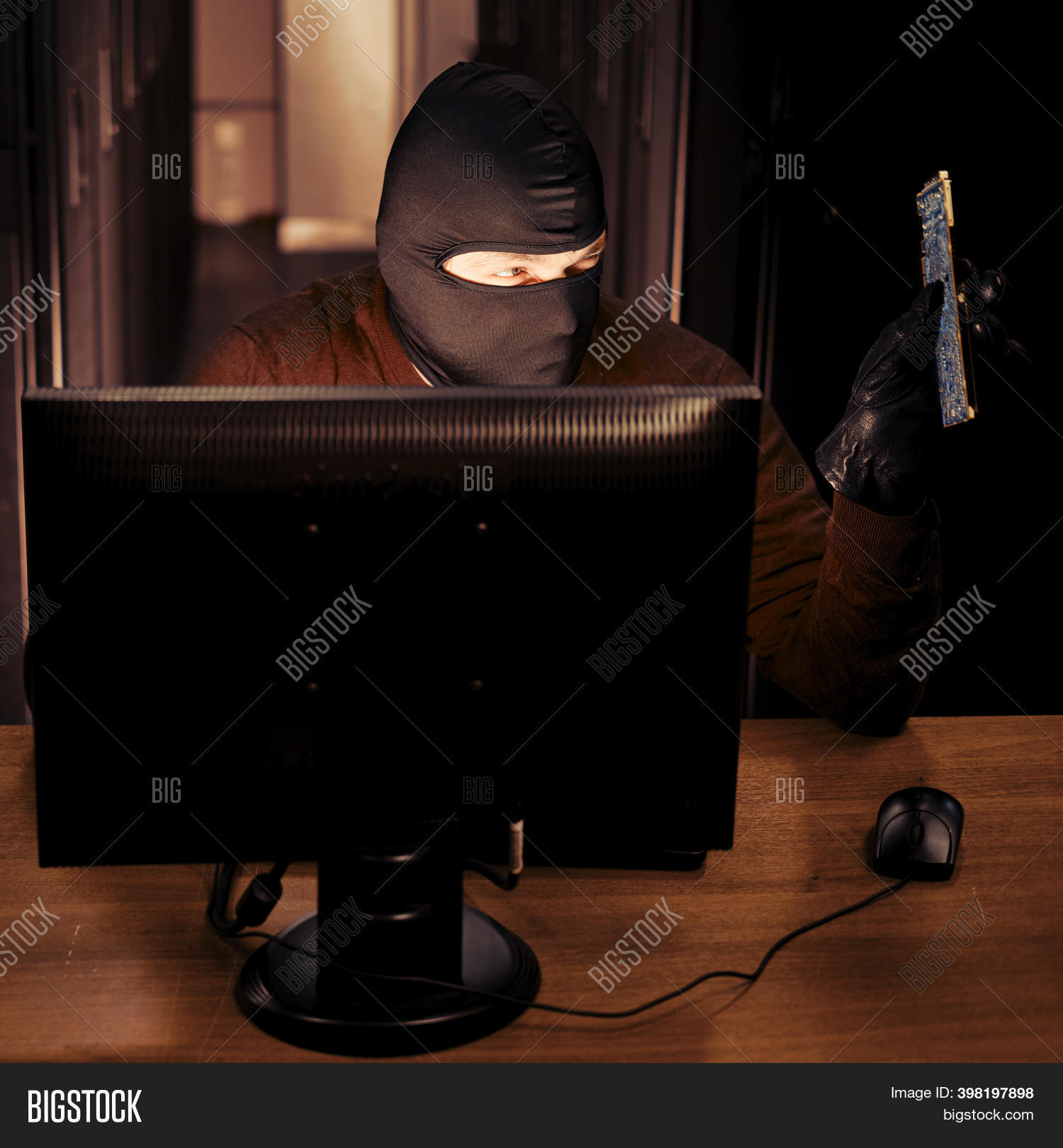 Hacker Black Balaclava Image & Photo (Free Trial) | Bigstock
