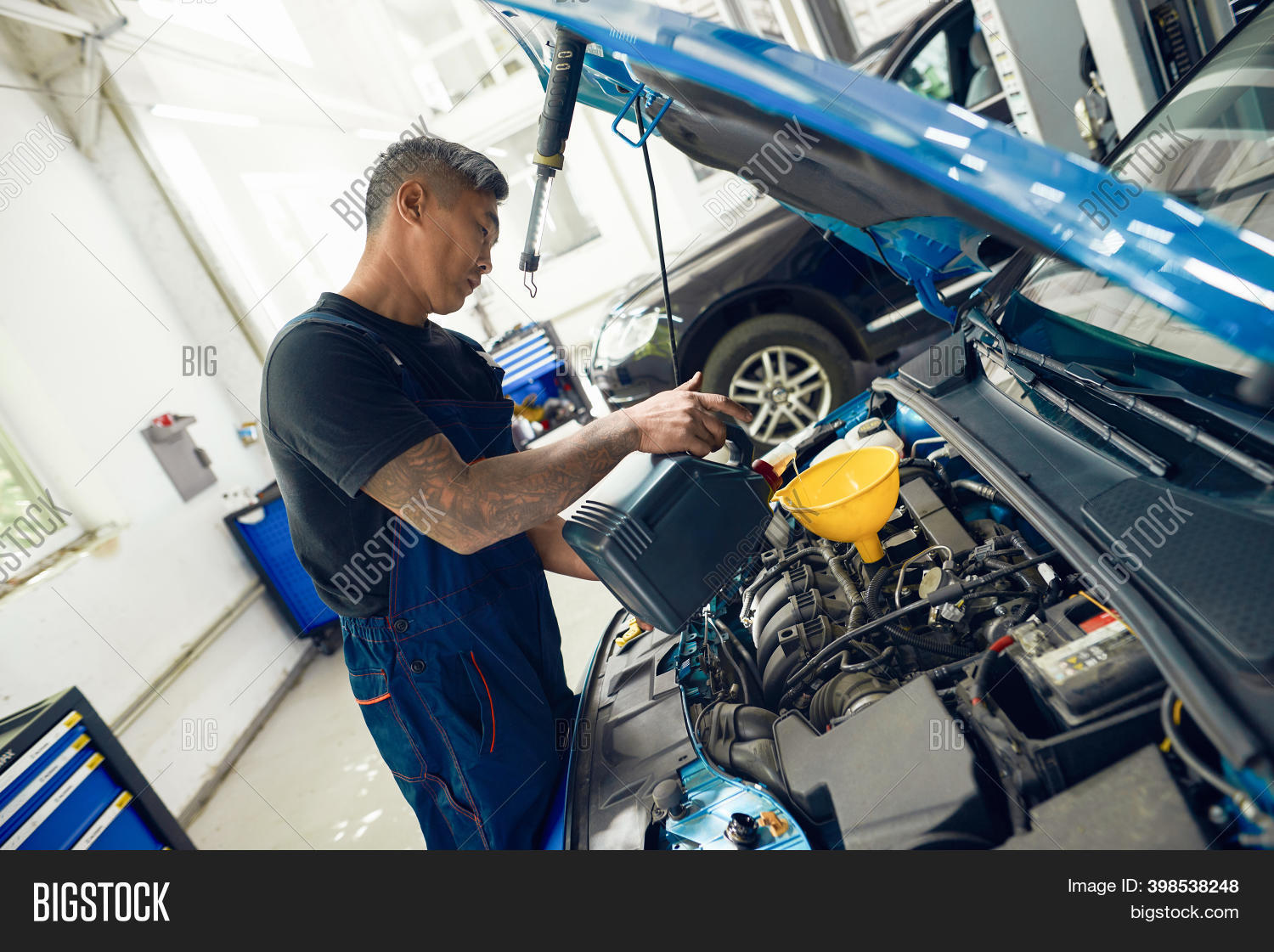 Asian Man Car Service Image & Photo (Free Trial) | Bigstock