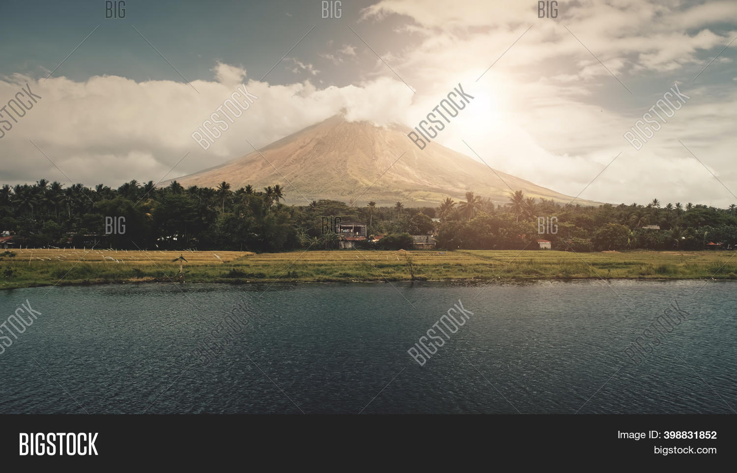 Volcano Erupt Sun Image & Photo (Free Trial) | Bigstock