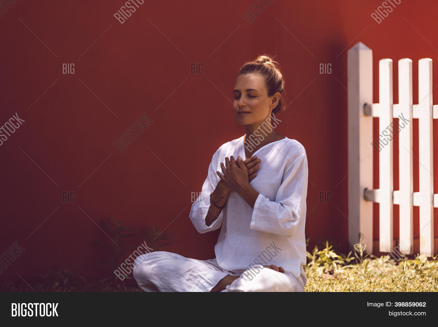 Beautiful Peaceful Image & Photo (Free Trial) | Bigstock
