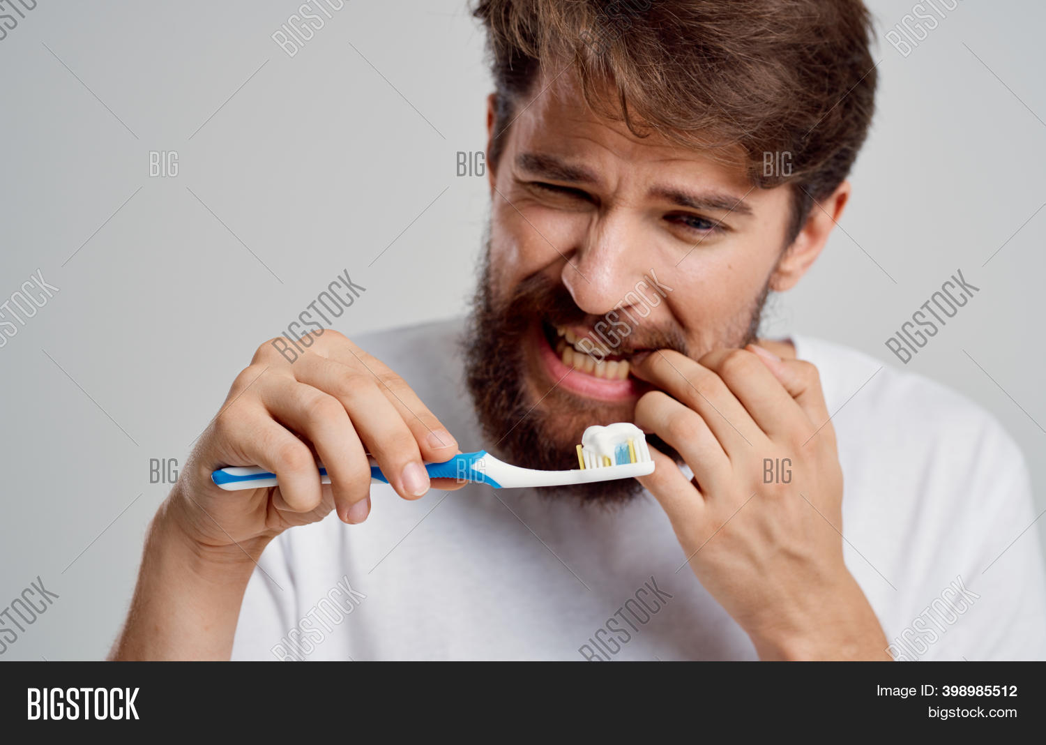 Man Toothbrush Image & Photo (Free Trial) | Bigstock