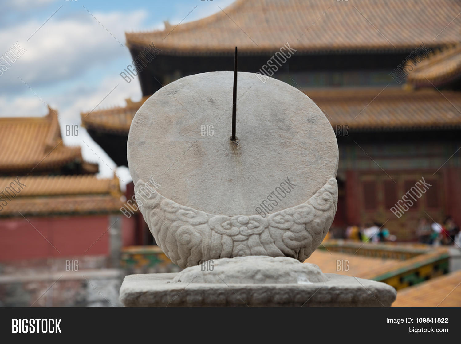 Ancient Sundial Image & Photo (Free Trial) | Bigstock