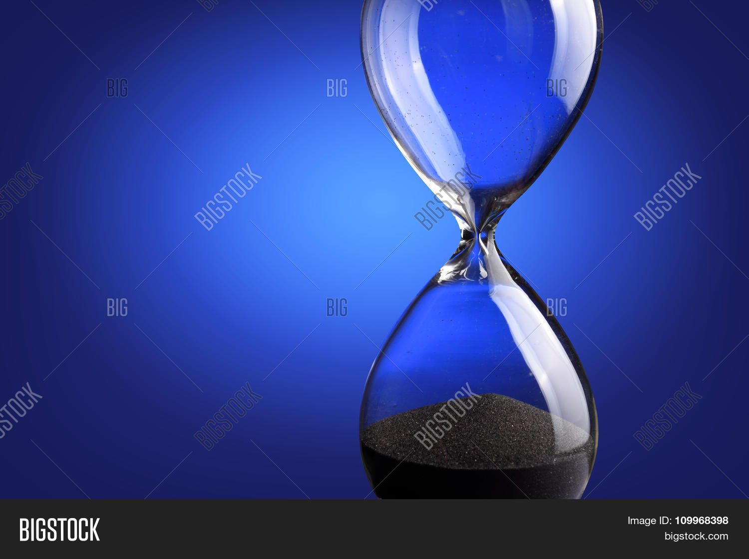 Hourglass Image & Photo (Free Trial) | Bigstock