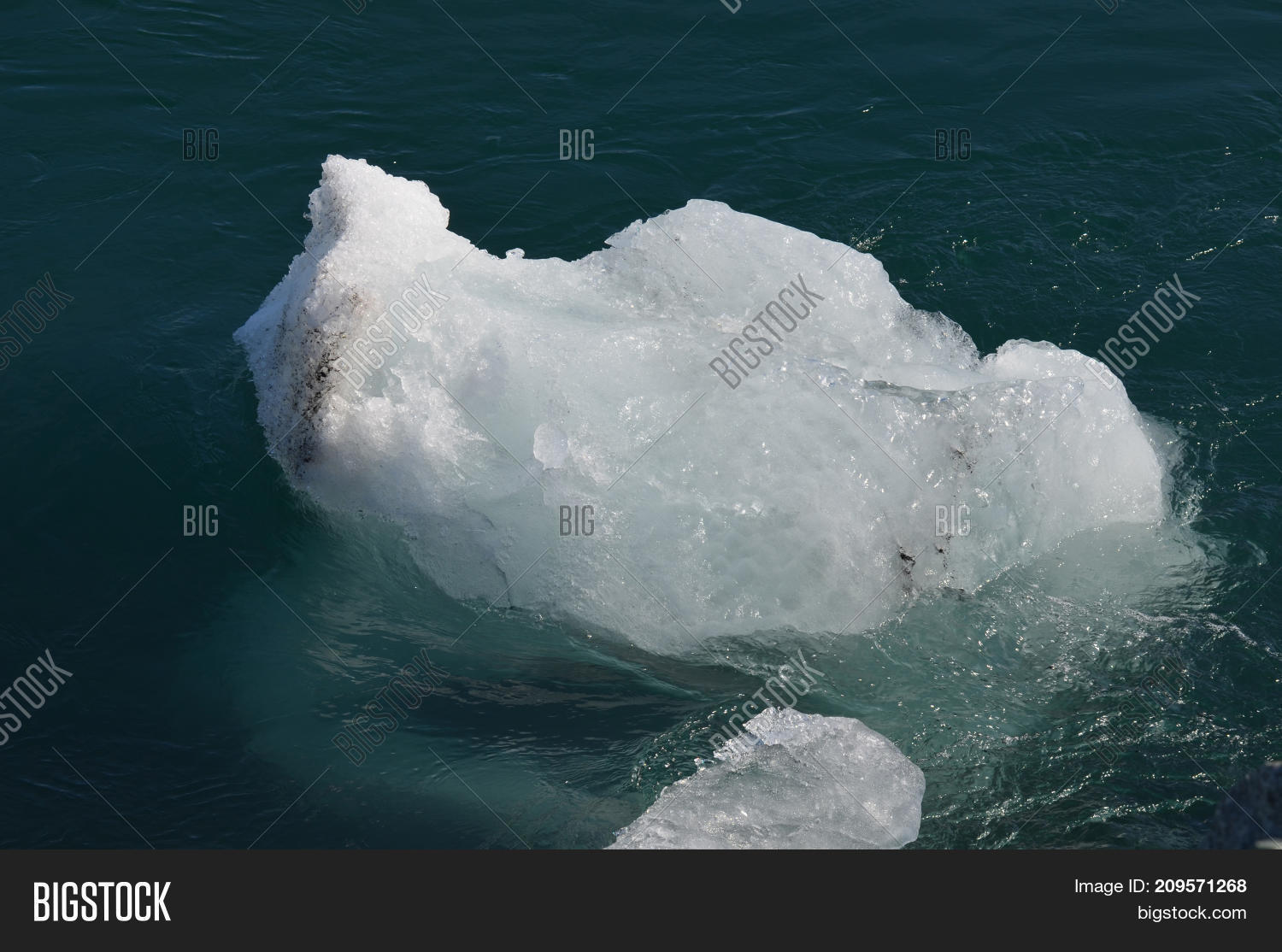 Chunk Glacier Floating Image & Photo (Free Trial) | Bigstock
