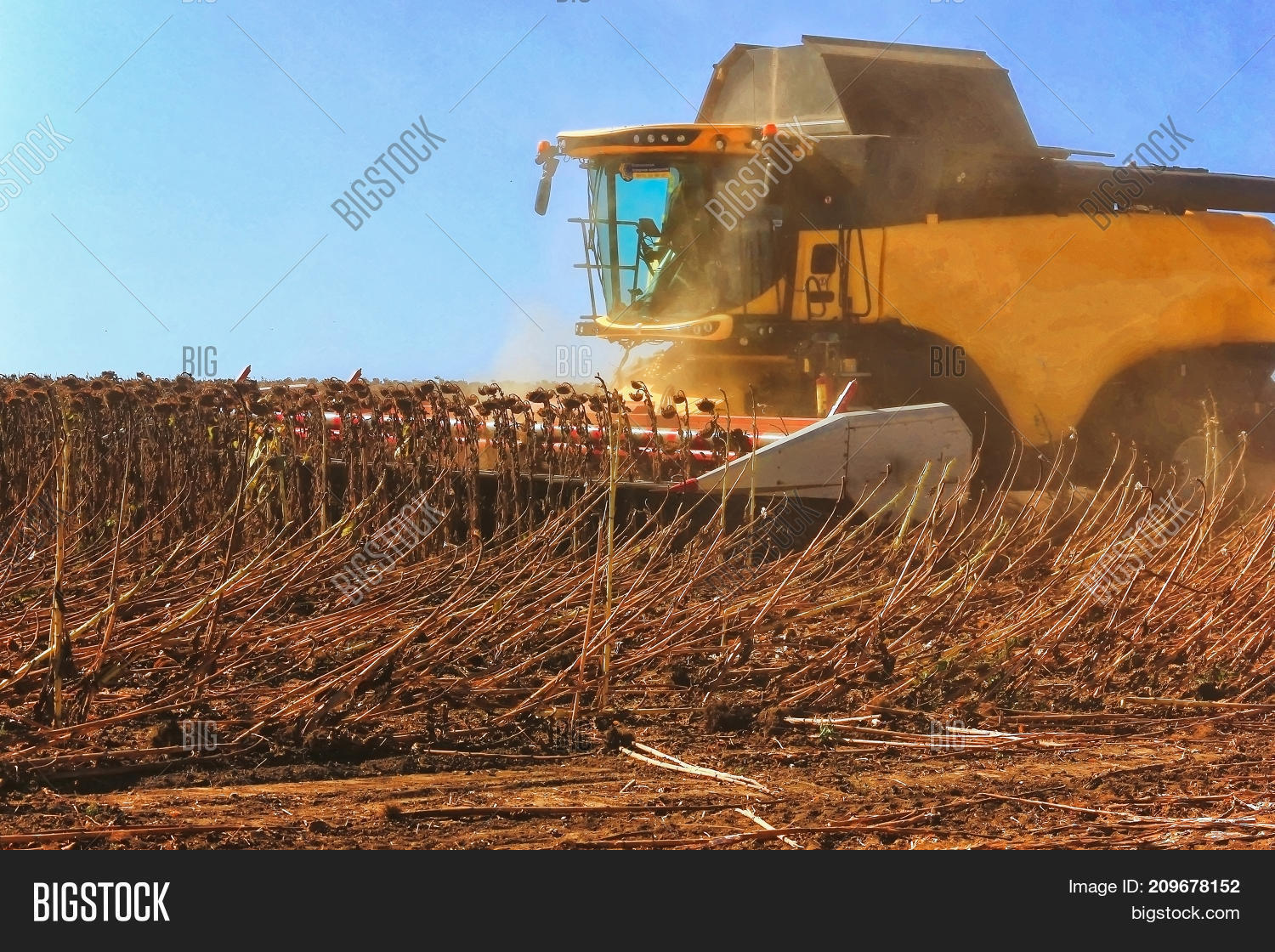 Combine Harvester Image & Photo (Free Trial) | Bigstock