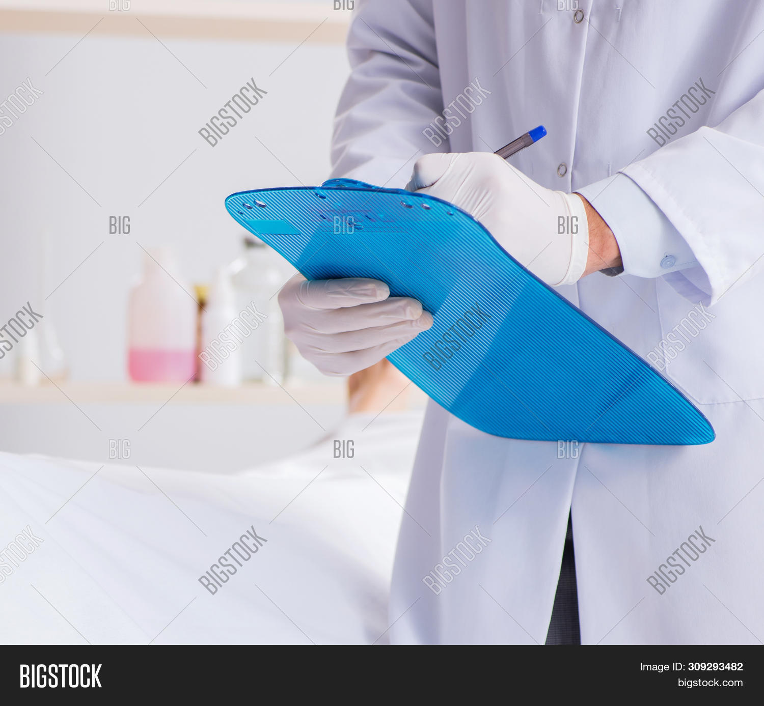 Police Coroner Image & Photo (Free Trial) | Bigstock