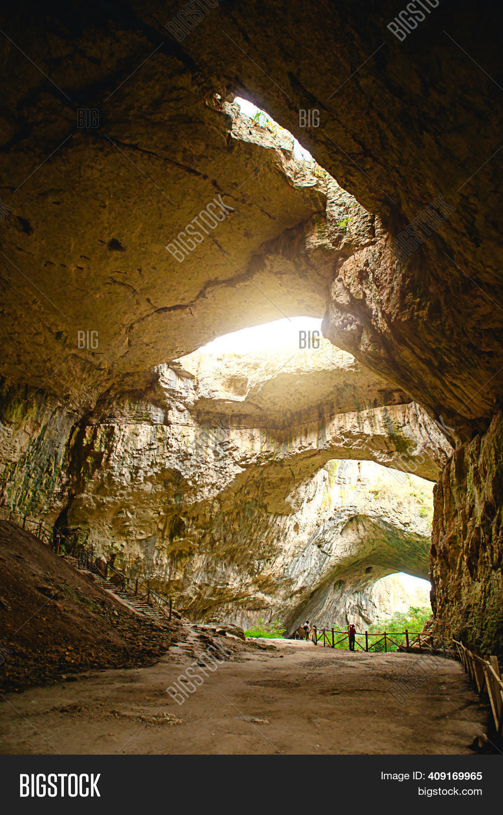 Devetashka Cave Image & Photo (Free Trial) | Bigstock