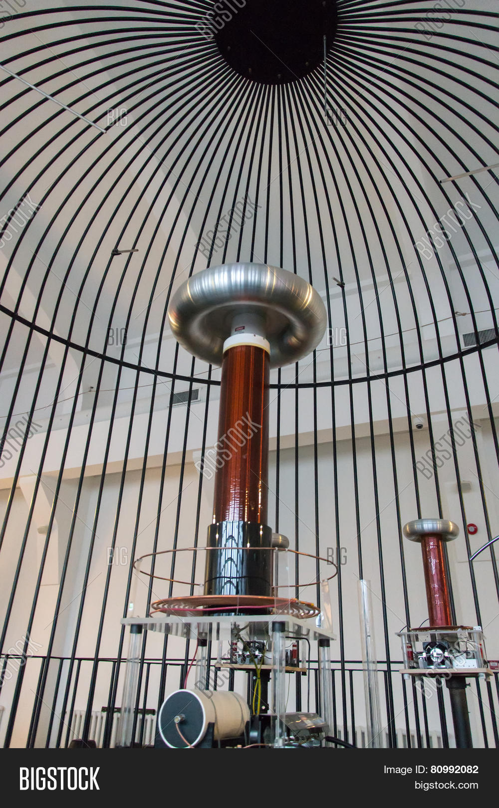 Resonant Transformer Image & Photo (Free Trial) | Bigstock