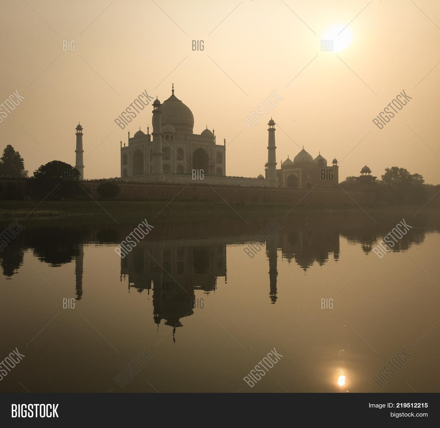Taj Mahal Sunset Agra Image & Photo (Free Trial) | Bigstock