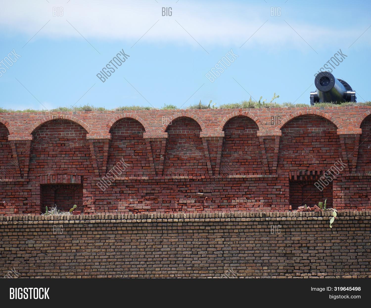 Medium Close Top Fort Image & Photo (Free Trial) | Bigstock