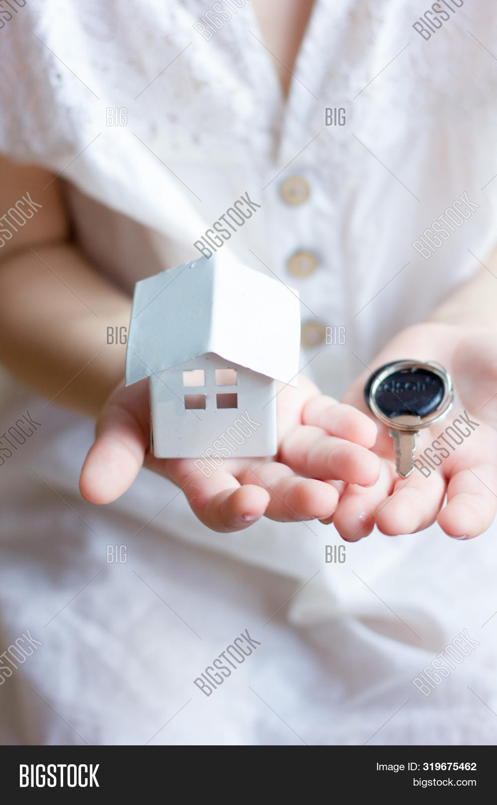 Little Girl Kid Image & Photo (Free Trial) | Bigstock