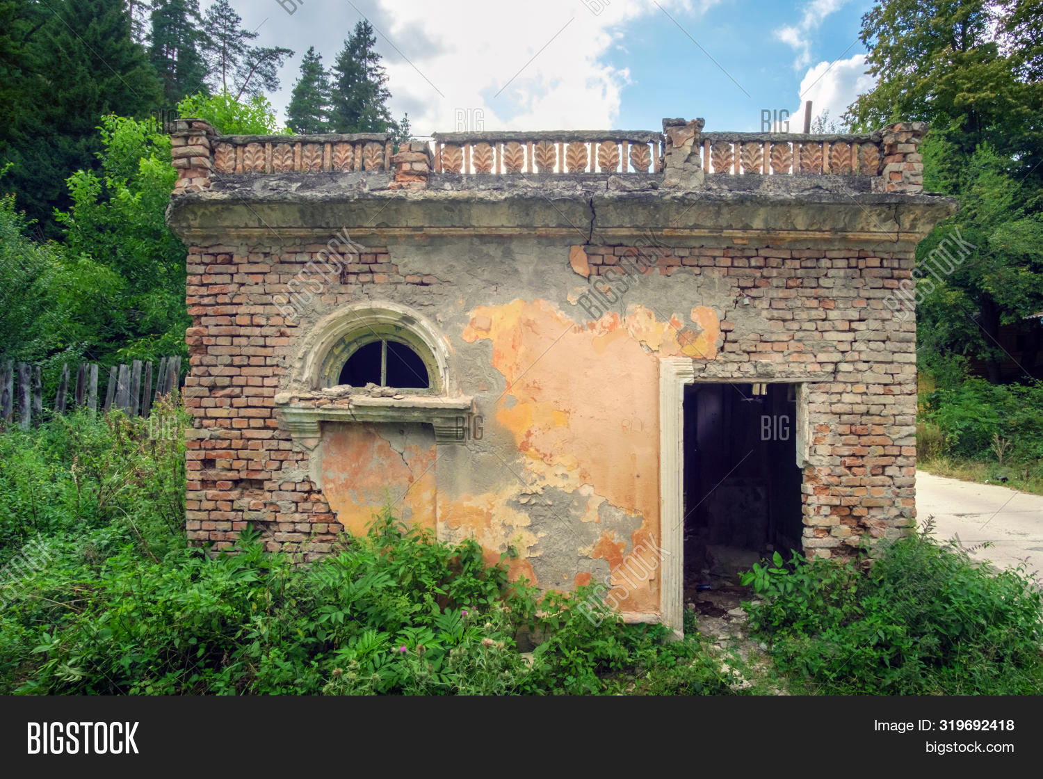 Old Abandoned Wrecked Image & Photo (Free Trial) | Bigstock