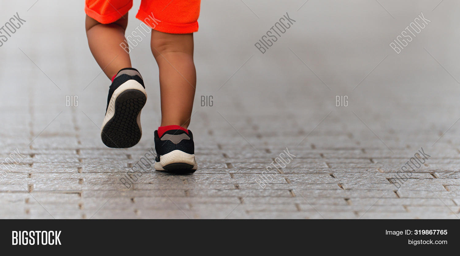 Kid Runner Feet Image & Photo (Free Trial) | Bigstock