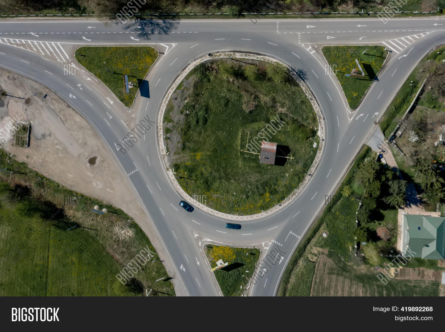 Roundabout Traffic Image & Photo (Free Trial) | Bigstock