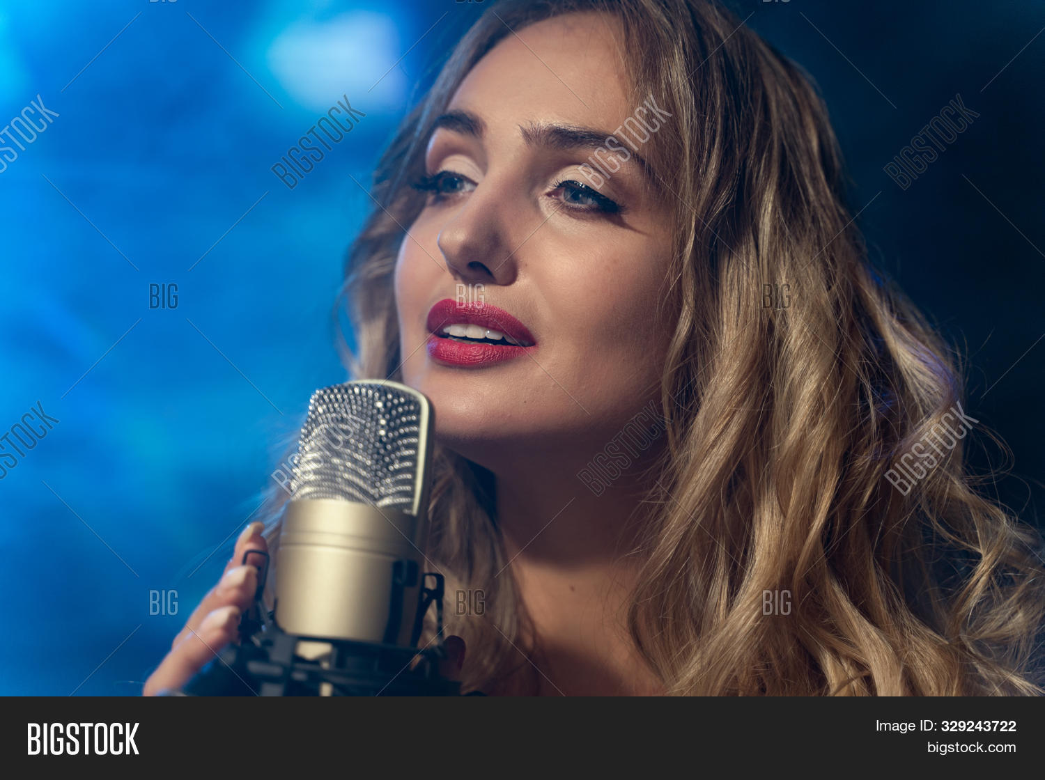 Beautiful Girl Singer Image & Photo (Free Trial) | Bigstock