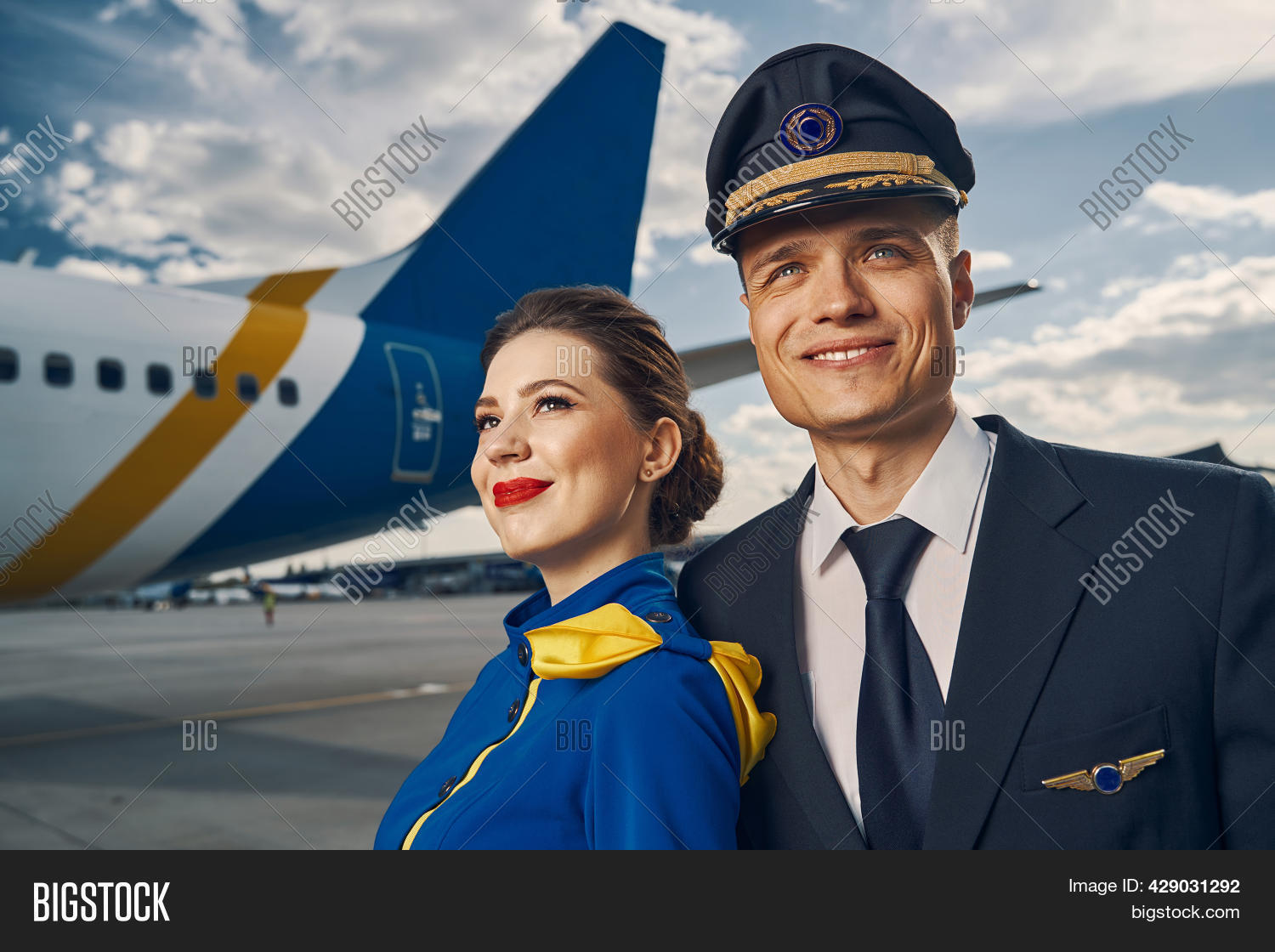 Smiling Pilot Flight Image & Photo (Free Trial) | Bigstock