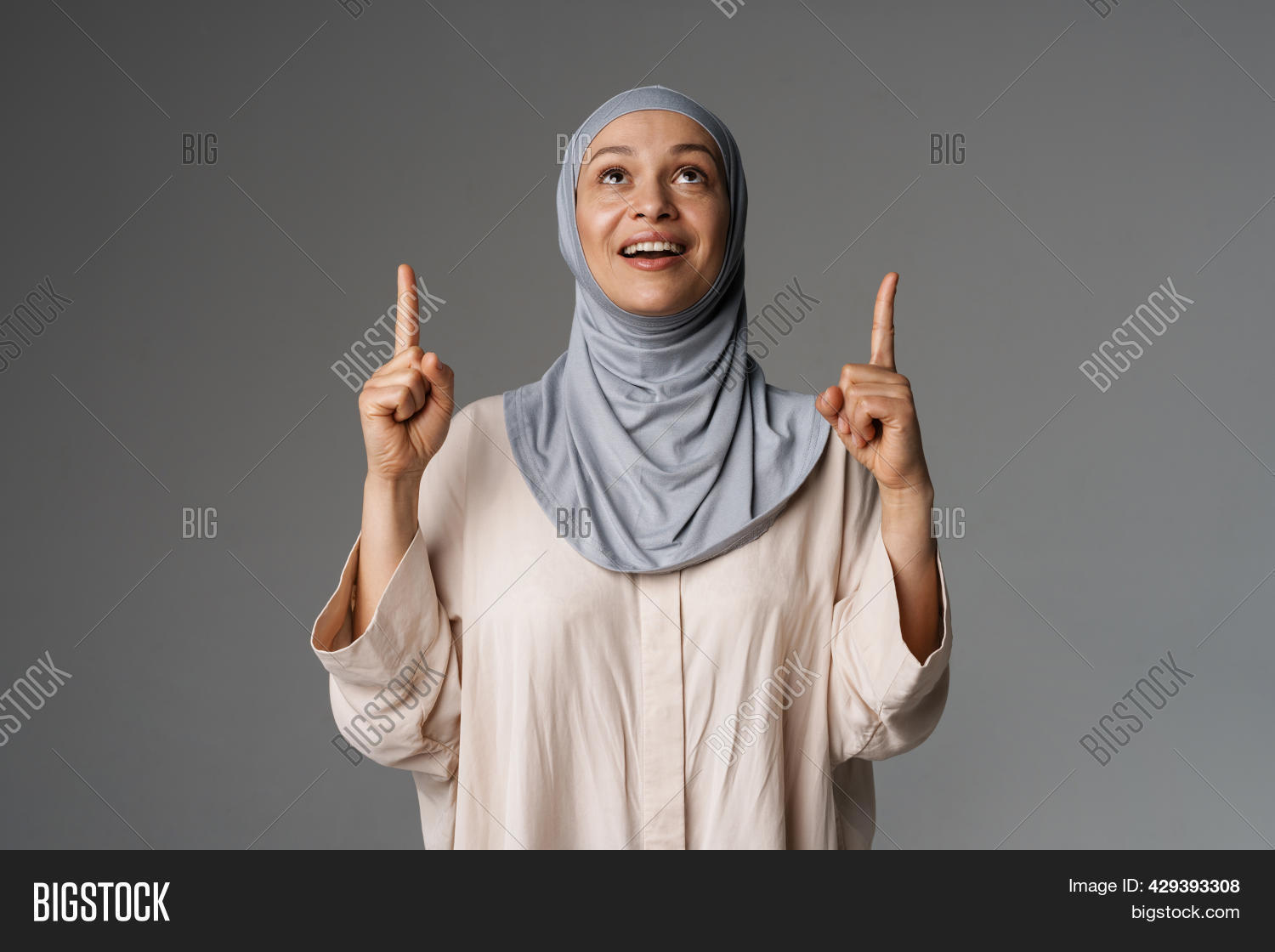 Middle Eastern Woman Image & Photo (Free Trial) | Bigstock