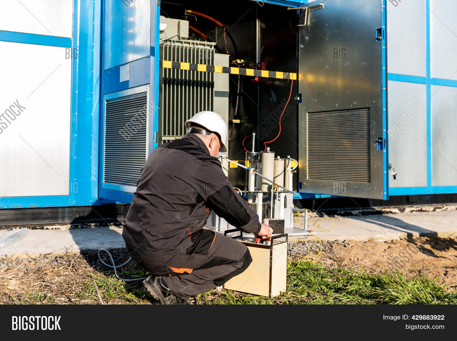 Execution Electrical Image & Photo (Free Trial) | Bigstock