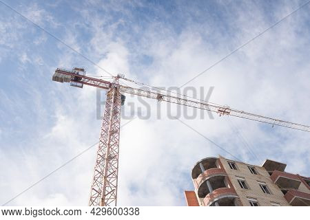 Crane Bottom 이미지 및 사진(무료 체험) | Bigstock
