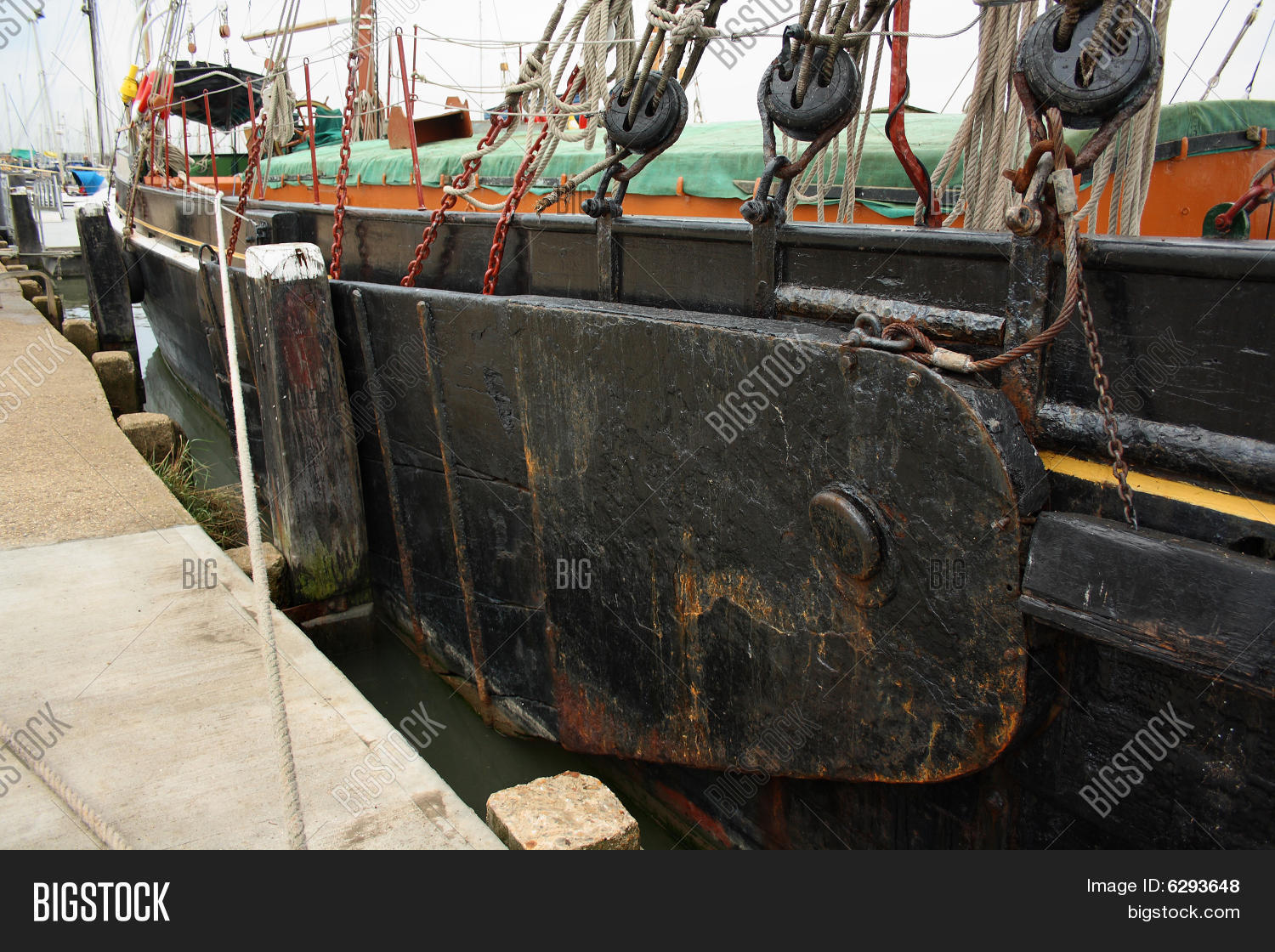 Leeboard Image & Photo (Free Trial) | Bigstock