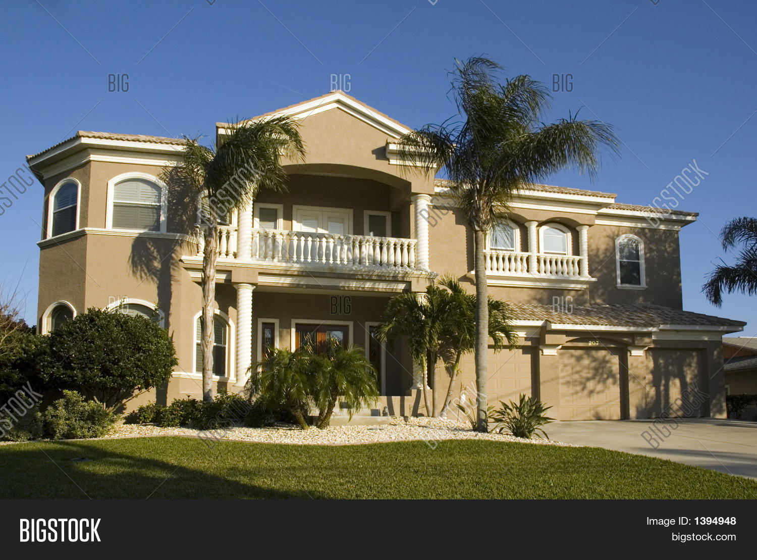 Beachfront Mansion Image & Photo (Free Trial) | Bigstock