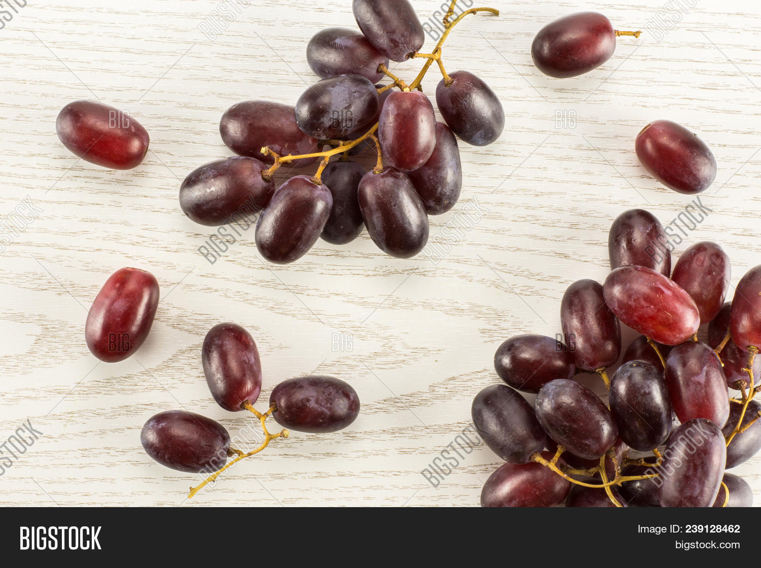 Red Globe Grape Table Image & Photo (Free Trial) | Bigstock