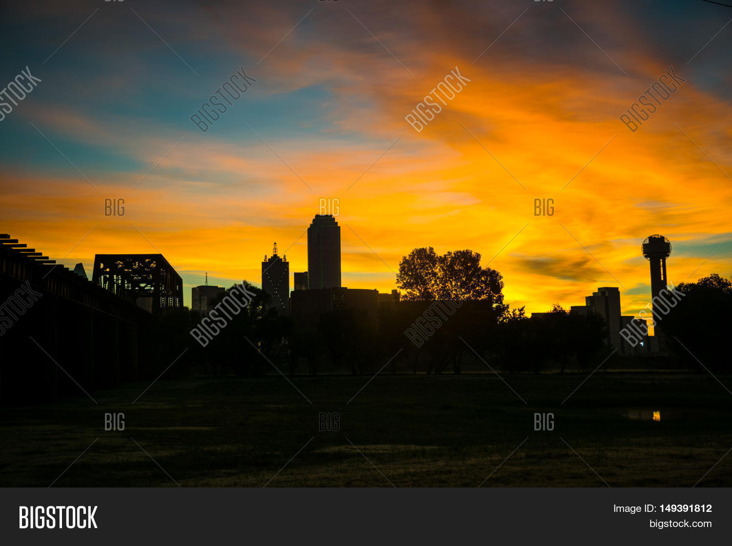 Dallas Texas Sunrise Image & Photo (Free Trial) | Bigstock